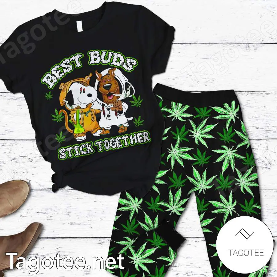 Snoopy And Scooby Doo Best Buds Stick Together Pajamas Set - Hearthtops ...